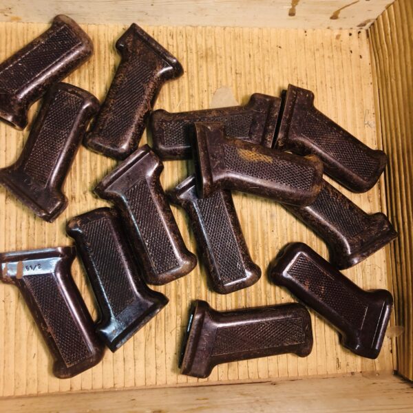 Russian Bakelite Pistol Grip - Moka's Raifus